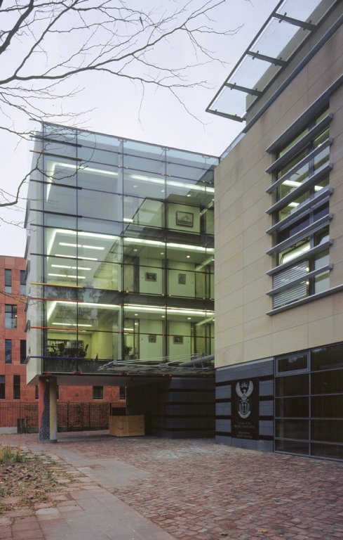 Luyanda Mpahlwa + Mokena Makeka | Design Indaba