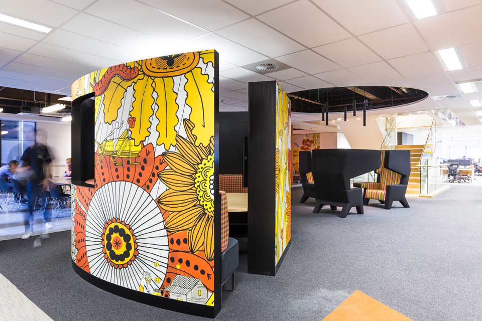 Super-sized graphics | Design Indaba