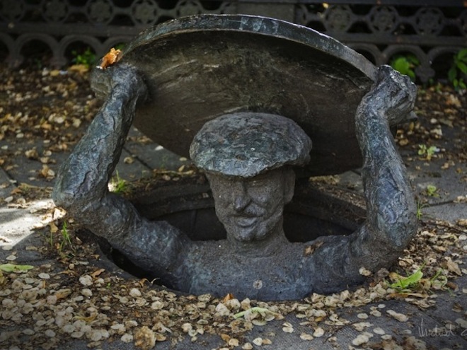 Historical landmarks digitally narrate their own stories | Design Indaba