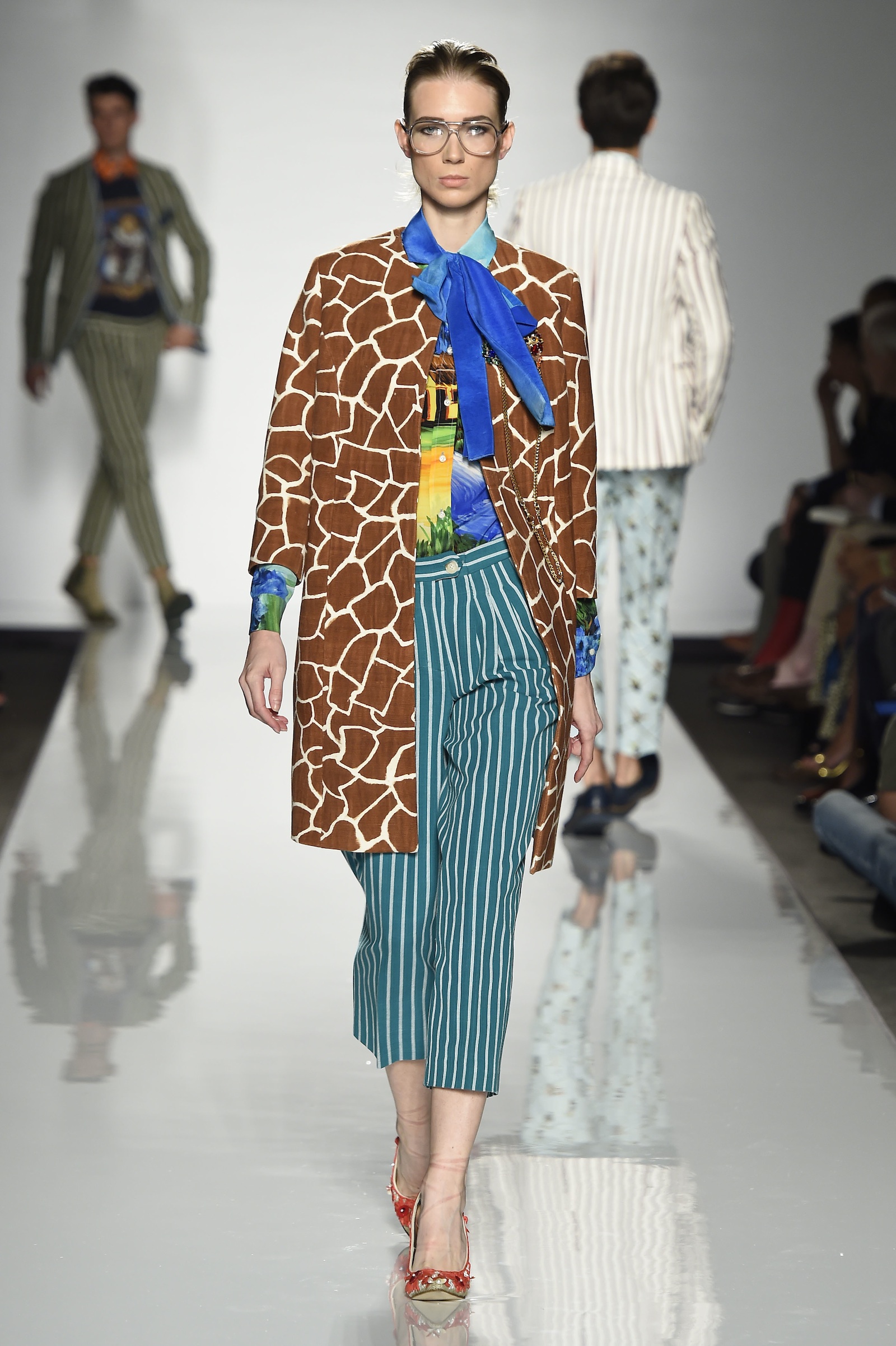 Embroidering African women's artisanal skills onto international ...