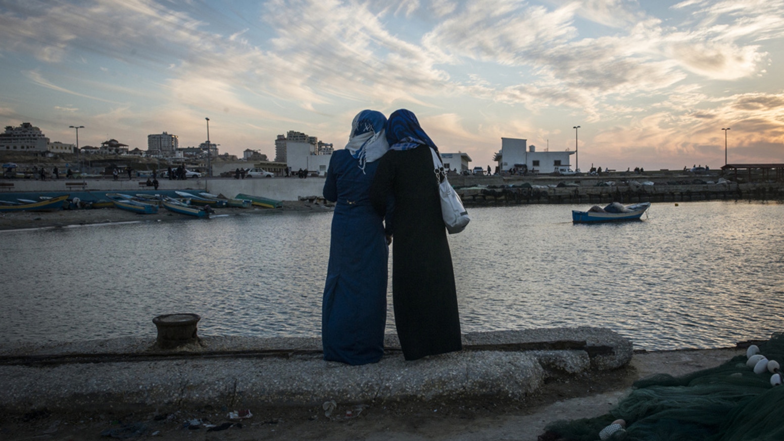 Gaza Girls: Girls of the Gaza Strip is a testament to the resilience of ...