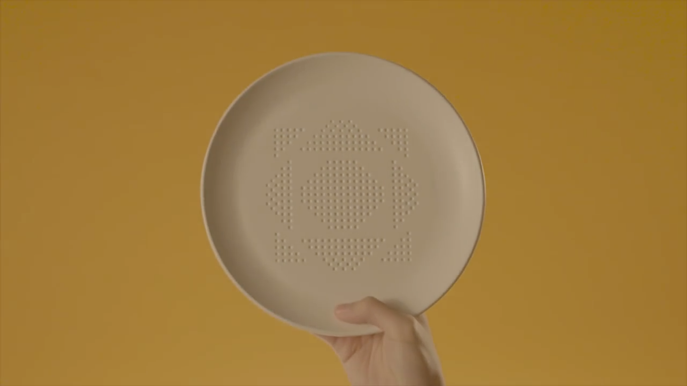 AbsorbPlate cuts calories by reducing grease on your plate | Design Indaba